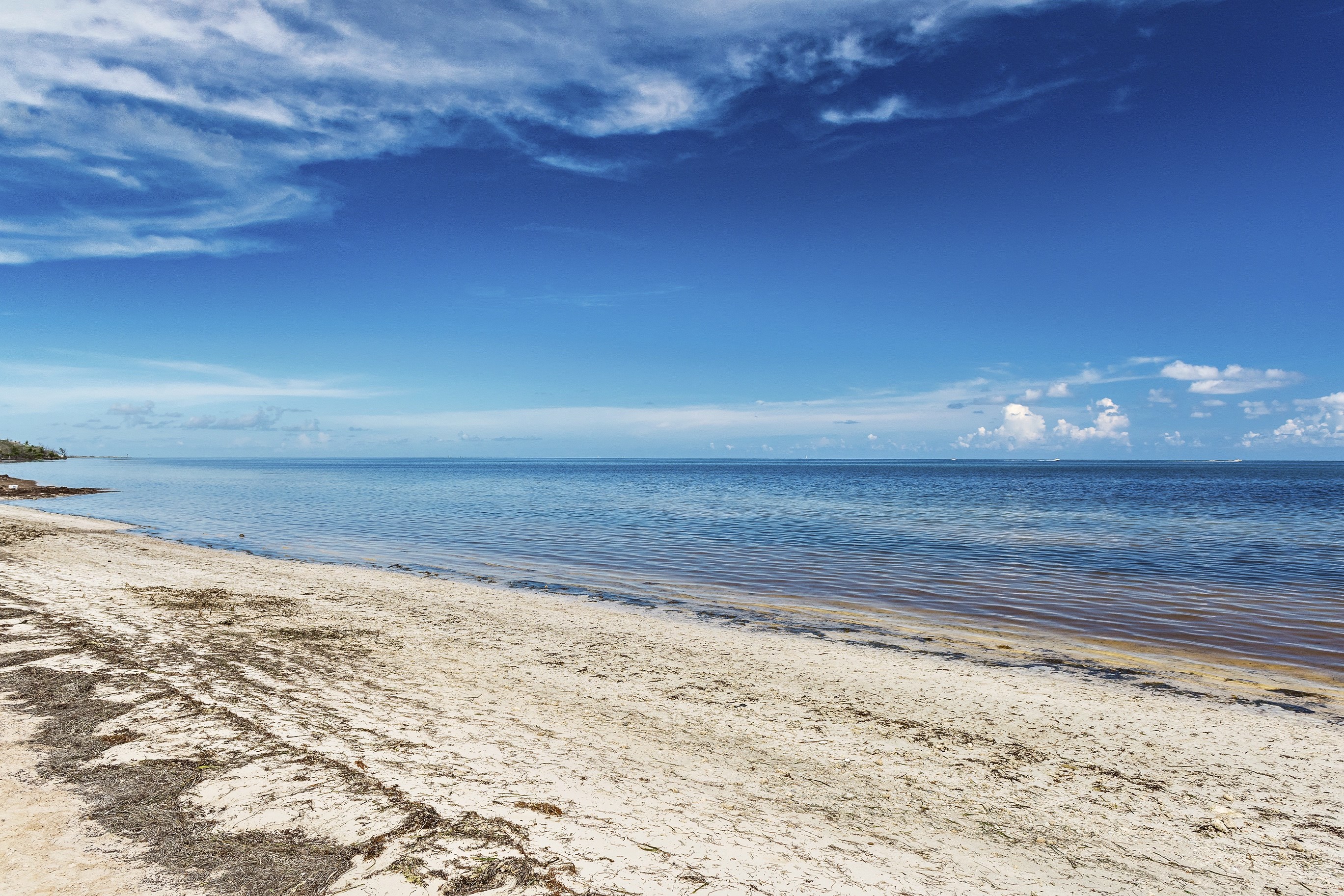 Locations Hub - Coco Plum Beach