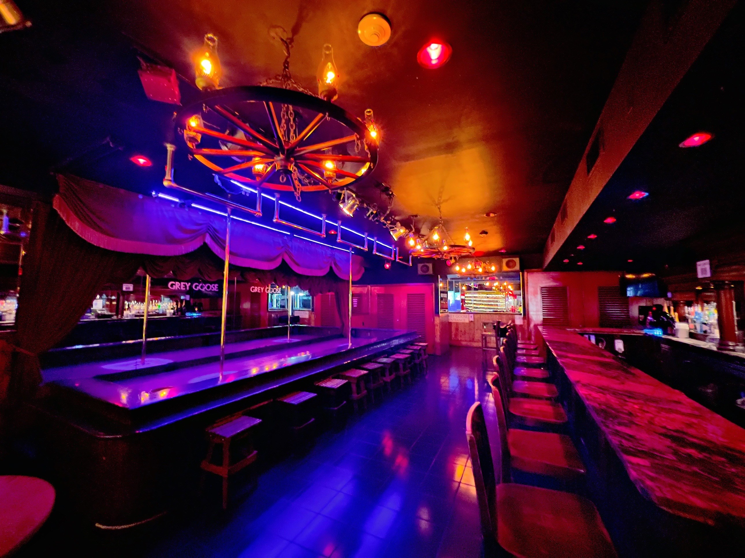 Locations Hub - Red Garter Saloon